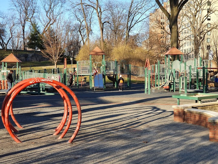 Robert Bendheim Playground - Nice Stay NYC